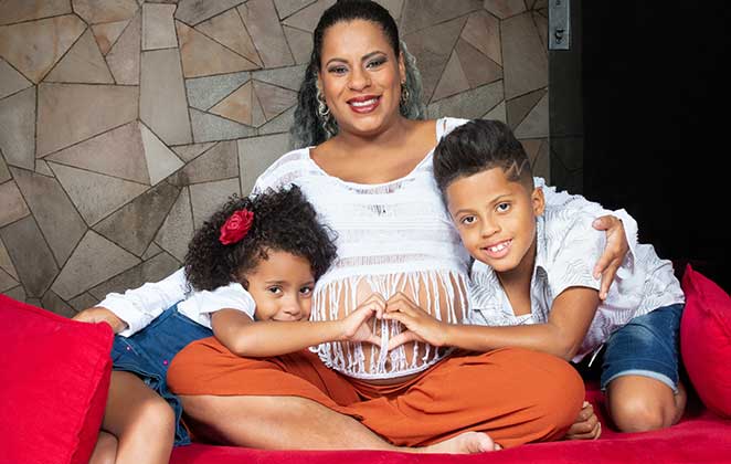 Ex-BBB Janaína do Mar passa Dia das Mães em meio a gestação - OFuxico