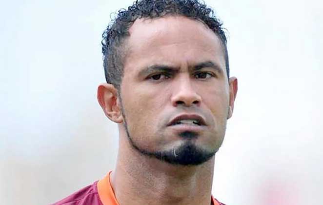 Goleiro Bruno está internado em estado grave - OFuxico