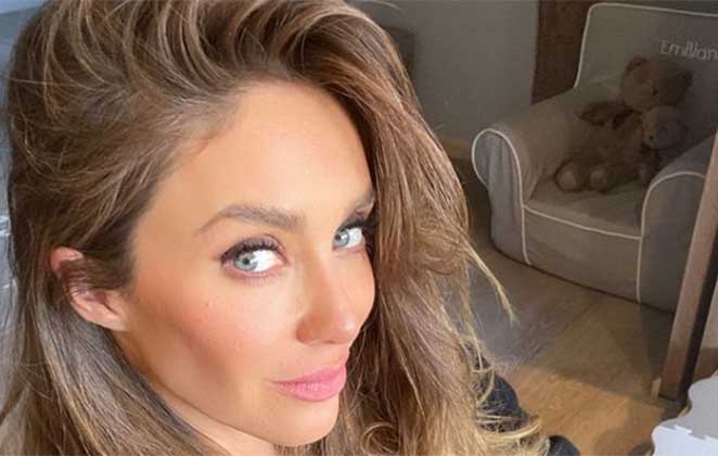 Anahí testa positivo para a Covid-19 após live do RBD - OFuxico