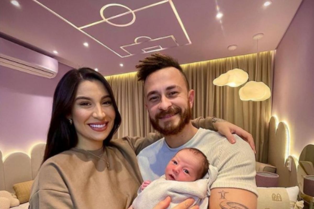 Bianca Andrade e Fred usam o futebol como decoração do quarto de filho