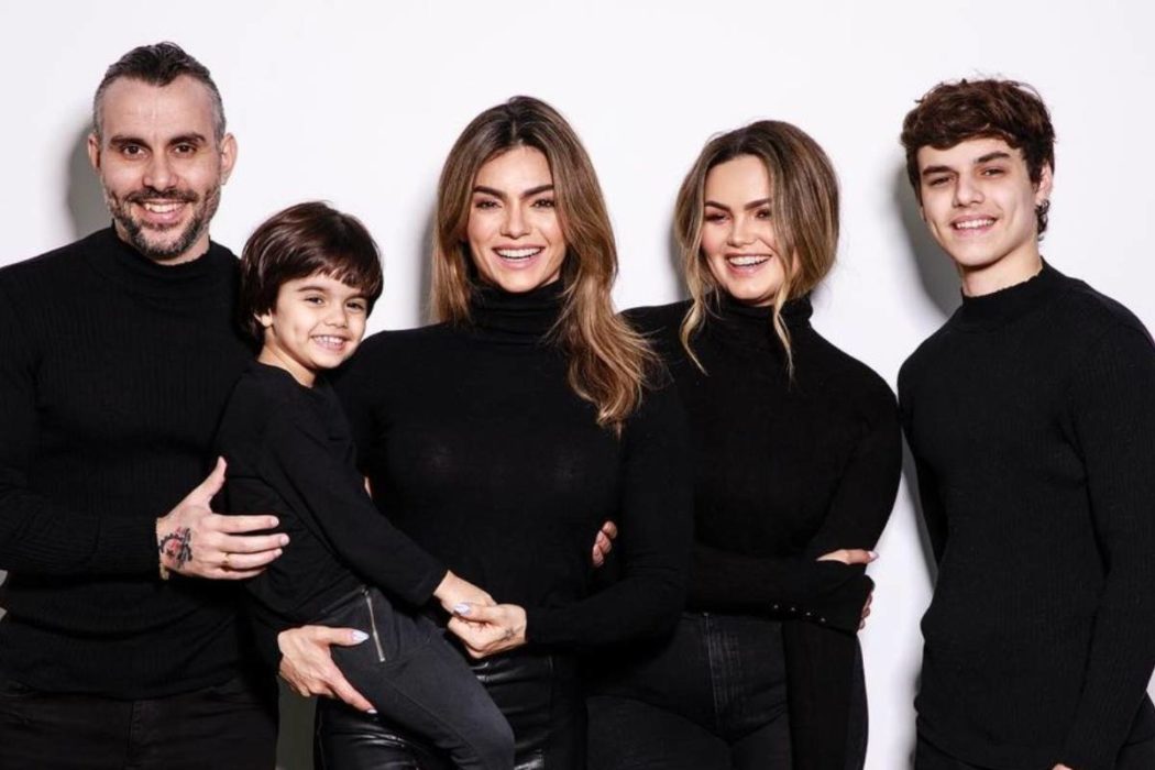 Kelly Key posa com família e beleza impressiona: ‘Sorriso com covinhas’