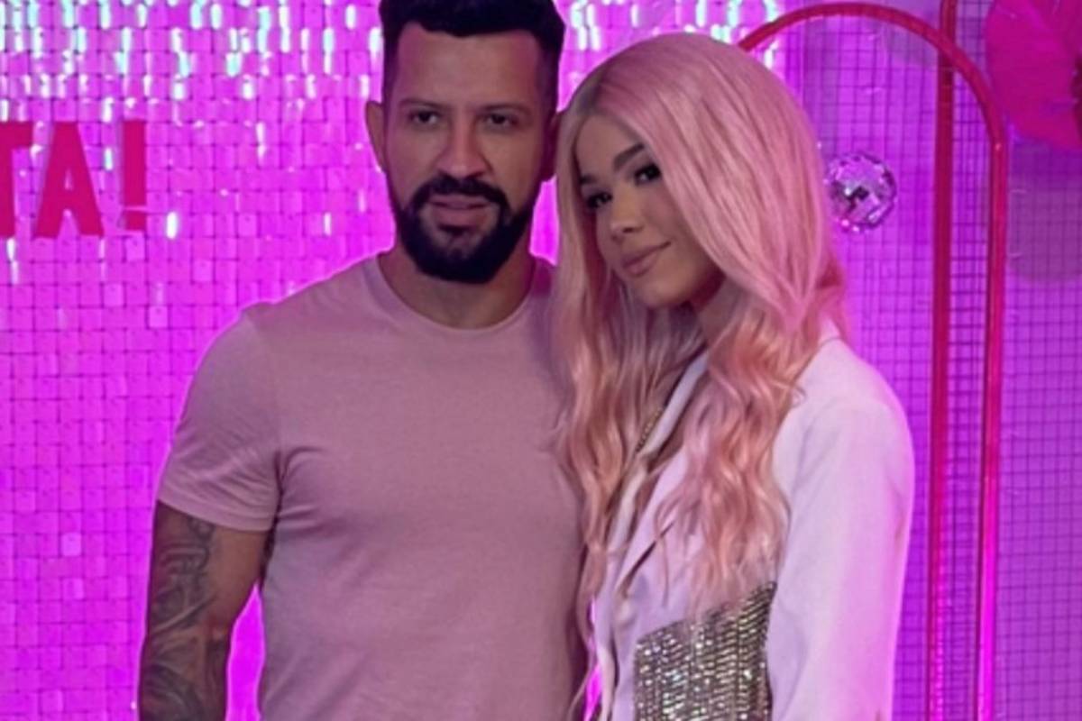 Dennis DJ prestigia festa de lançamento de single da filha Tília