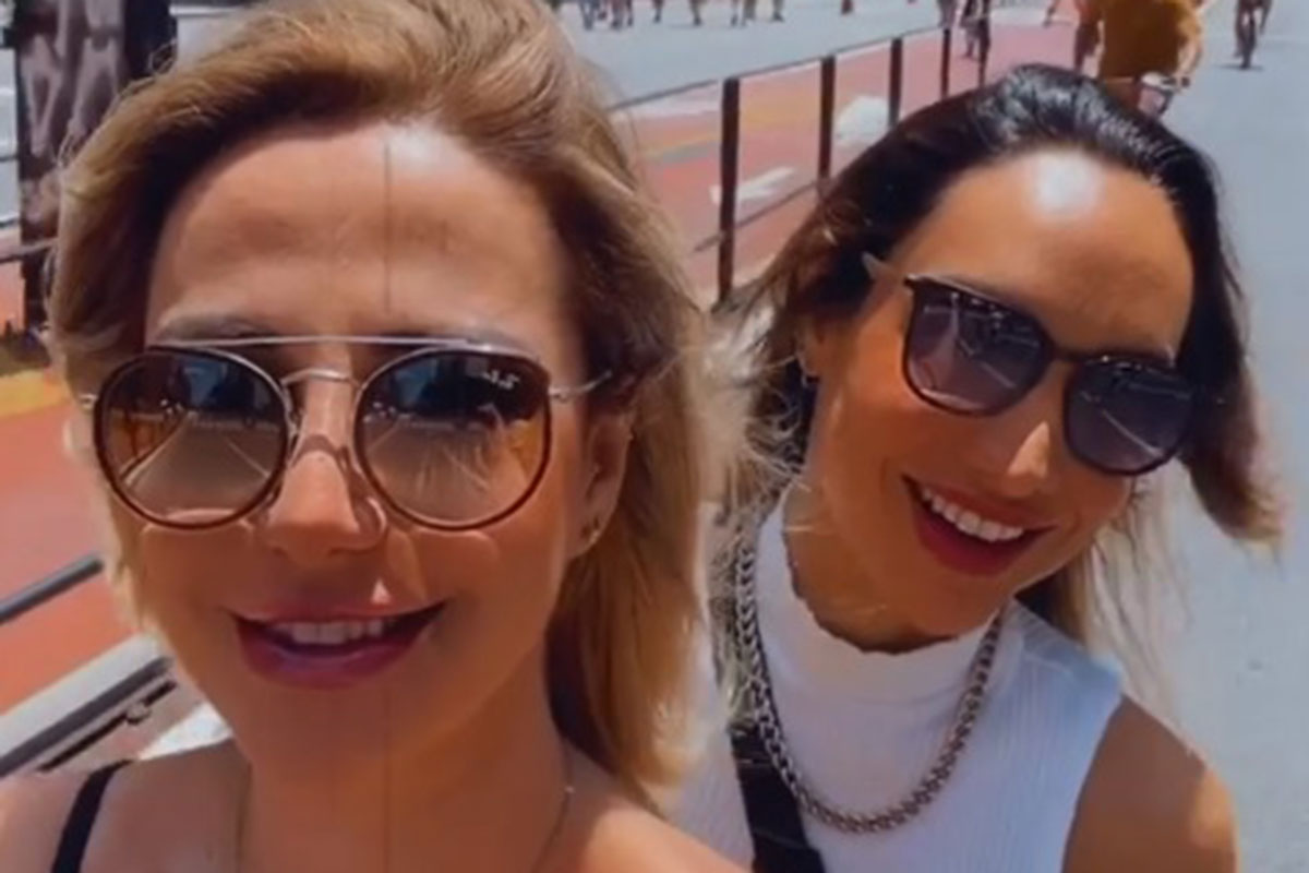 Maria Maya curte passeio de bicicleta com a namorada Amanda Labrego