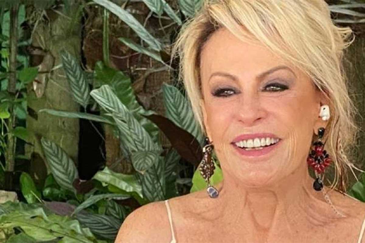 Ana Maria Braga apimenta a web ao posar de biquíni, aos 72 anos