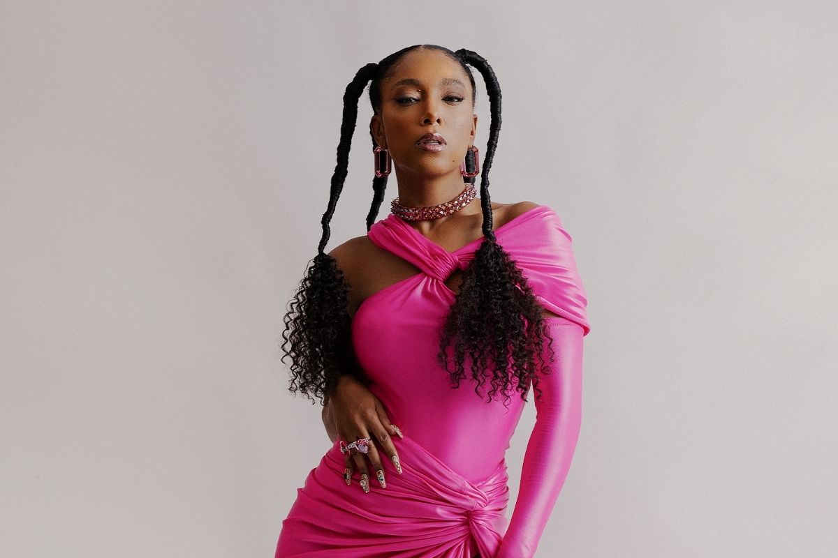 Negra Li anuncia novo single após saída do "The Masked Singer Brasil"