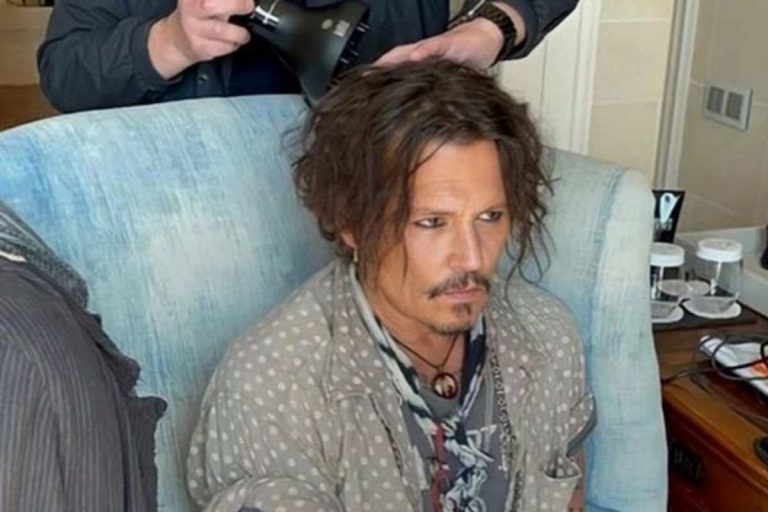 Johnny Depp ganhou milhões de seguidores em sua conta no Instagram