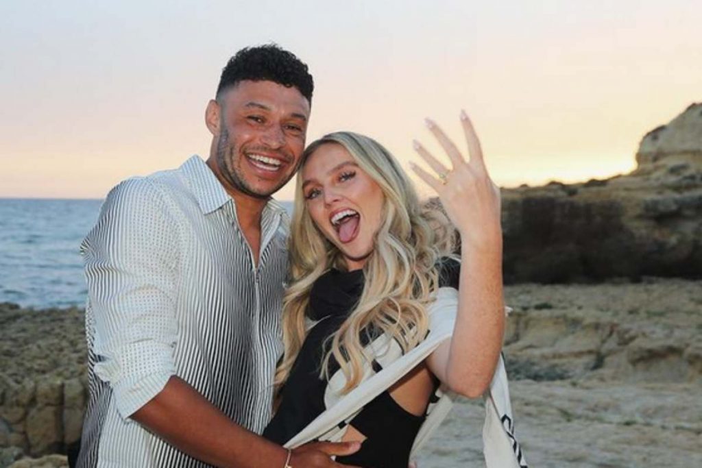Perrie Edwards é pedica em casamento por Alex Oxlade-Chamberlain