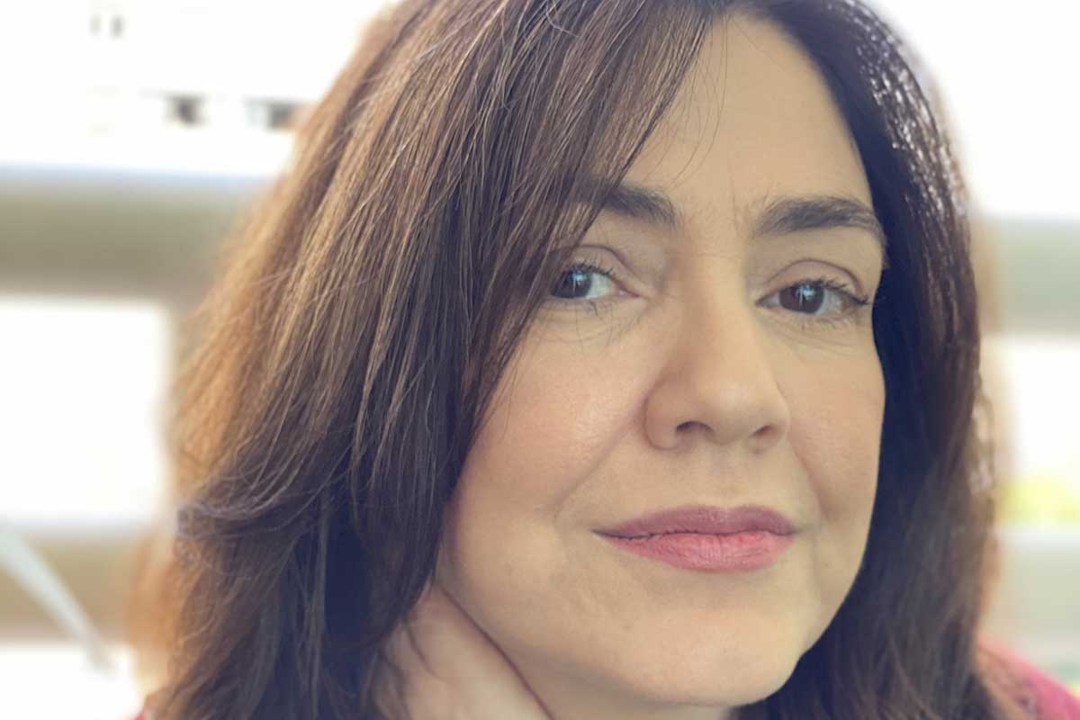 Martha Meola festeja 30 anos de carreira em série da Record TV