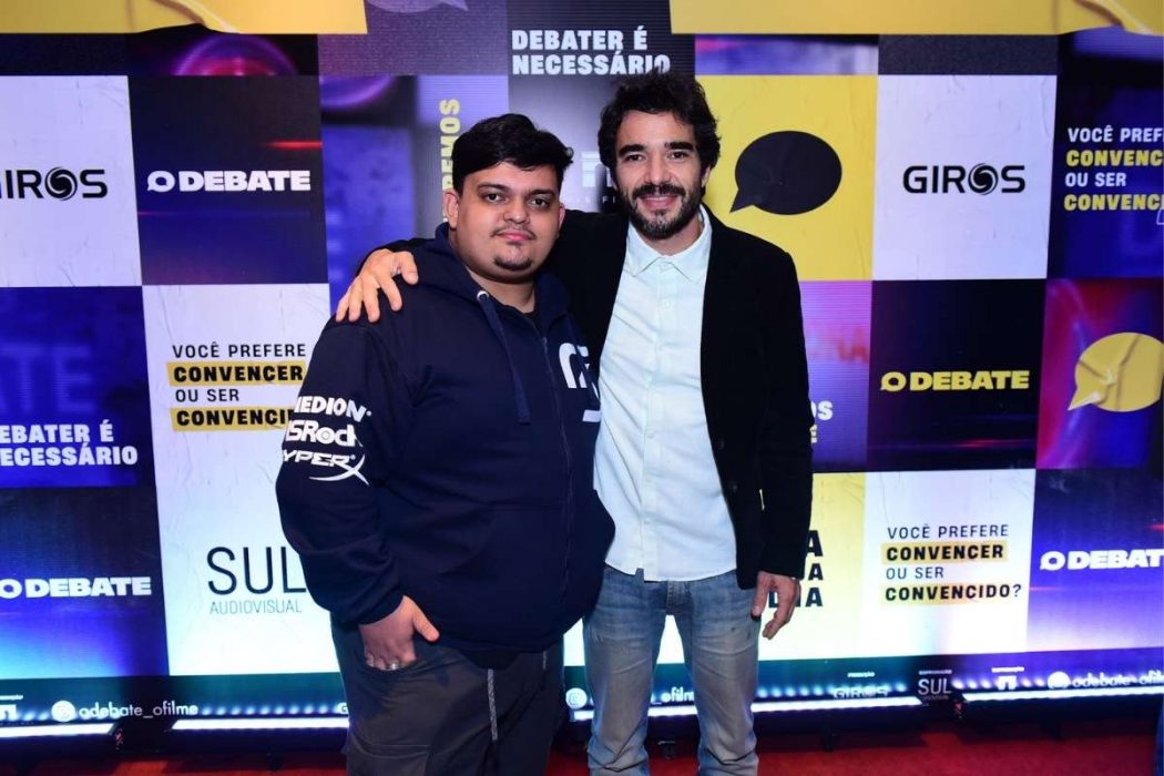 Caio Blat faz rara aparição com o filho, Antonio - OFuxico