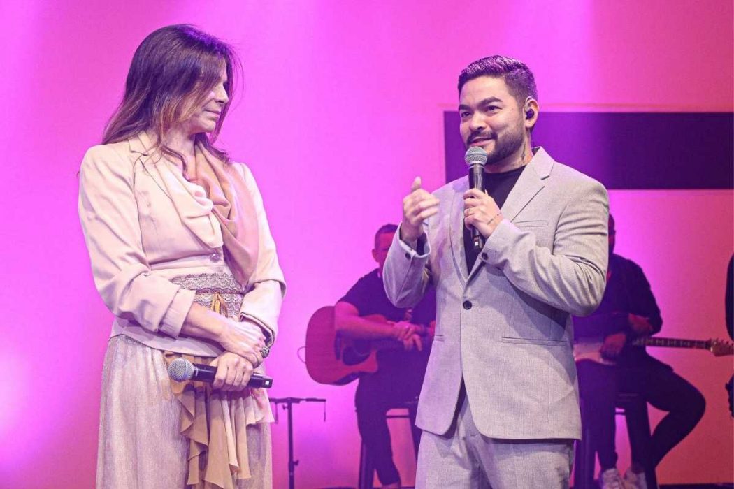 Sula Miranda grava primeiro DVD Gospel com mãe de Marília Mendonça