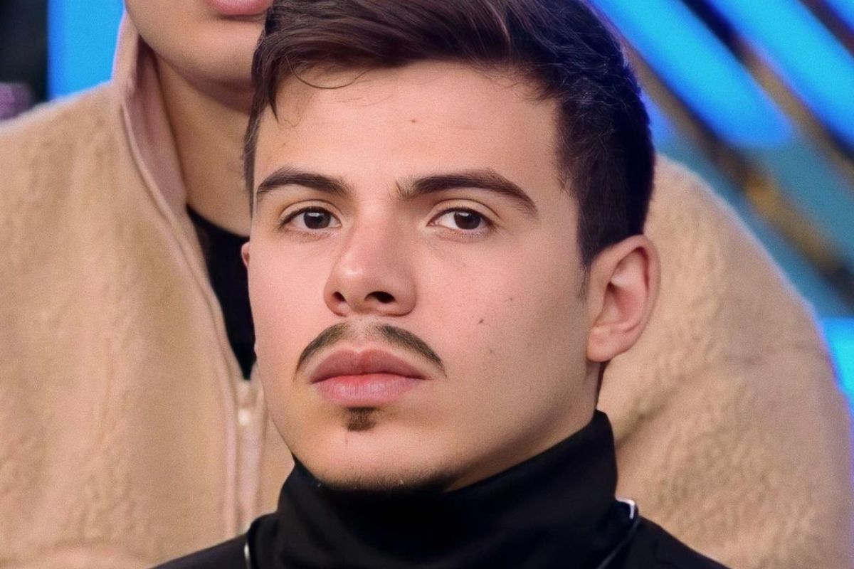 A Fazenda 14: Thomaz toca no nome de Larissa Manoela e faz revelação