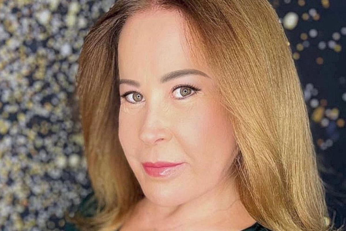 Aos 64 anos, Zilu Godoi apimenta a web, exibindo suas curvas em biquíni