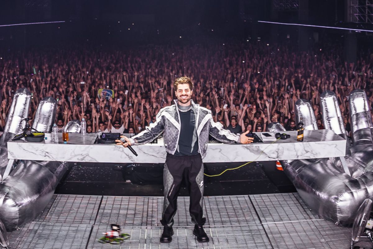 Alok faz show memorável com lotação máxima em São Paulo – Fofocas e Famosos