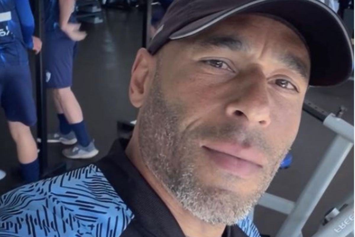 Edinho faz declaração emocionante ao pai, o rei Pelé - OFuxico