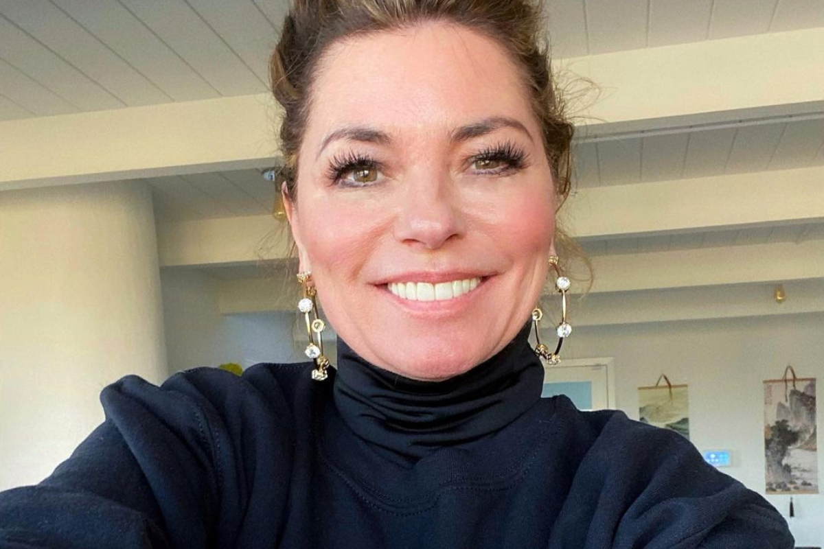 Shania Twain revela momentos de pânico com doença: "Foi assustador"