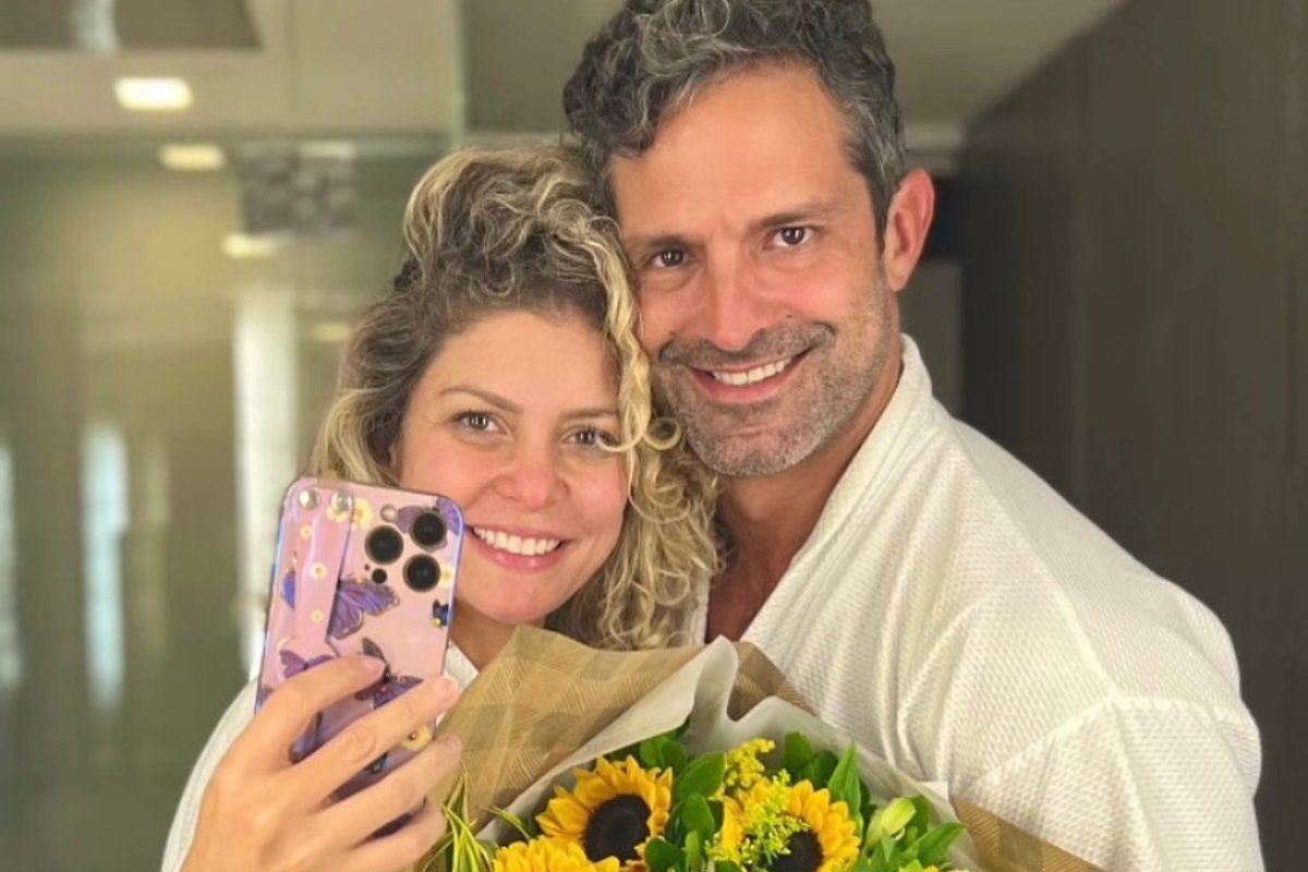 Após assumir namoro, Bárbara Borges expõe noite com Iran Malfitano