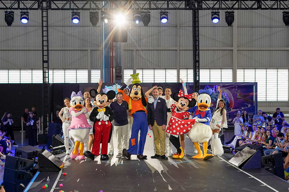 Azul e Disney anunciam novidades em evento mágico