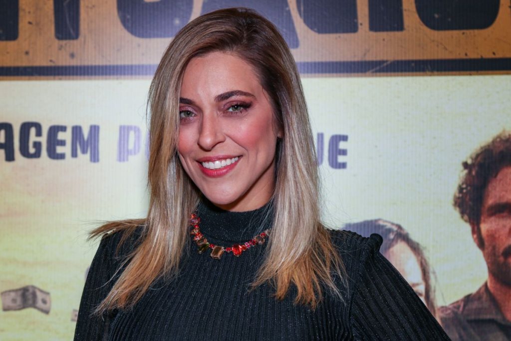 Famosos prestigiam estreia de 'La Situación', comédia brasileira. Fotos"