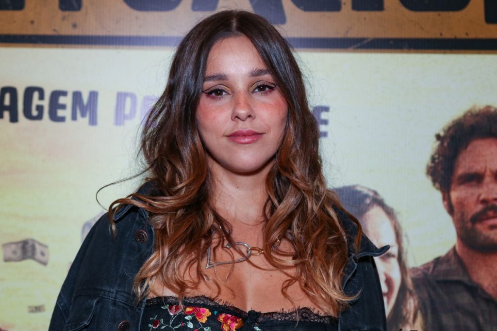 Famosos prestigiam estreia de 'La Situación', comédia brasileira. Fotos"