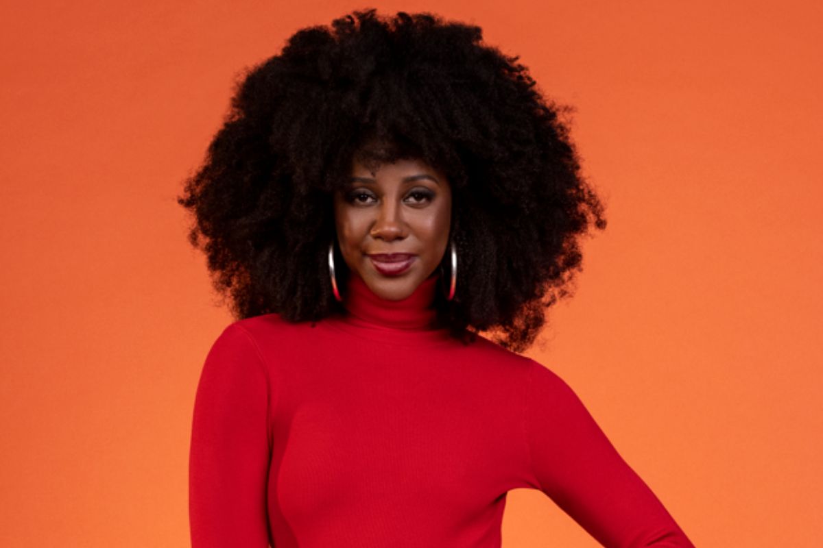 Camilla de Lucas faz transição capilar e surge com cabelo natural. Veja!