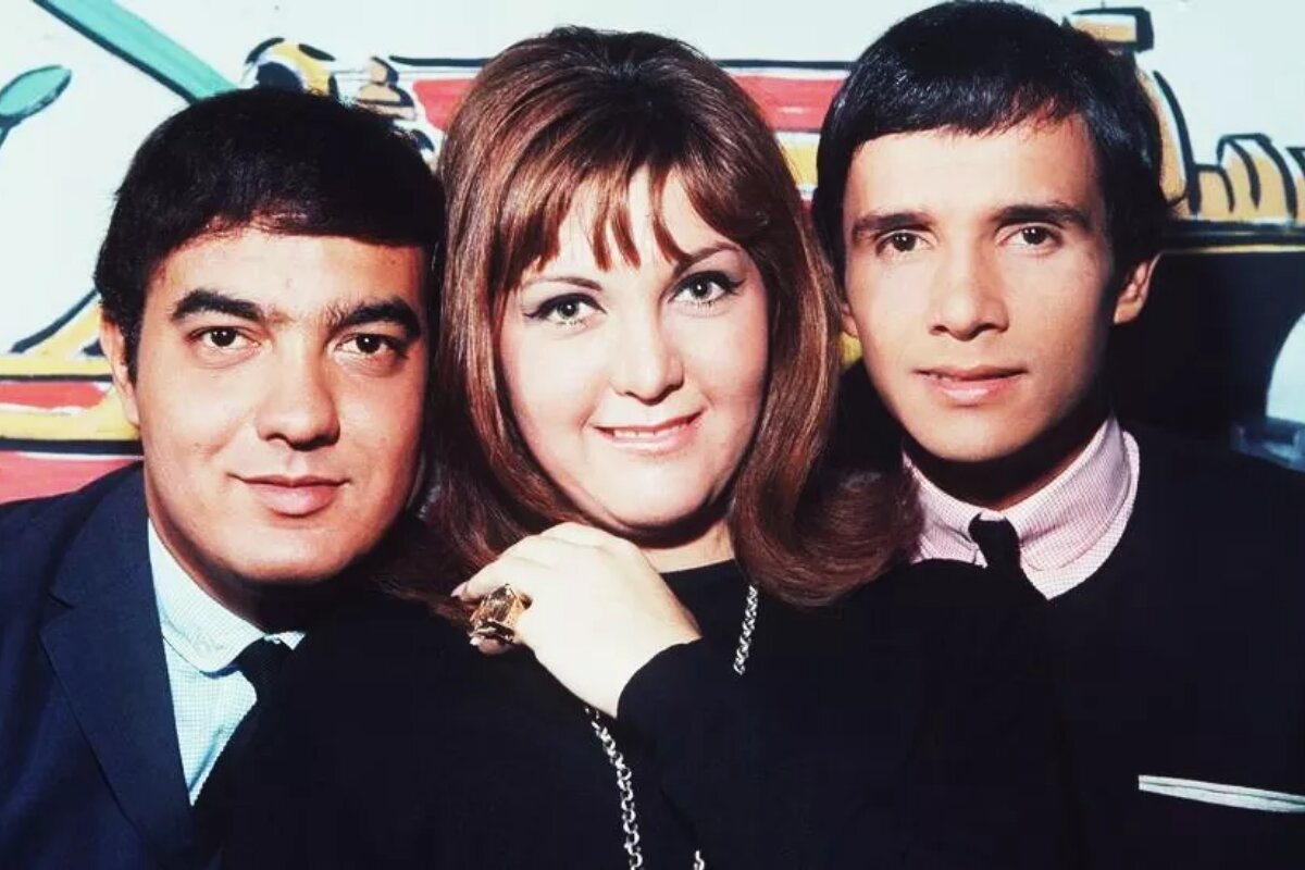 Roberto Carlos completa 82 anos e vai comemorar cantando