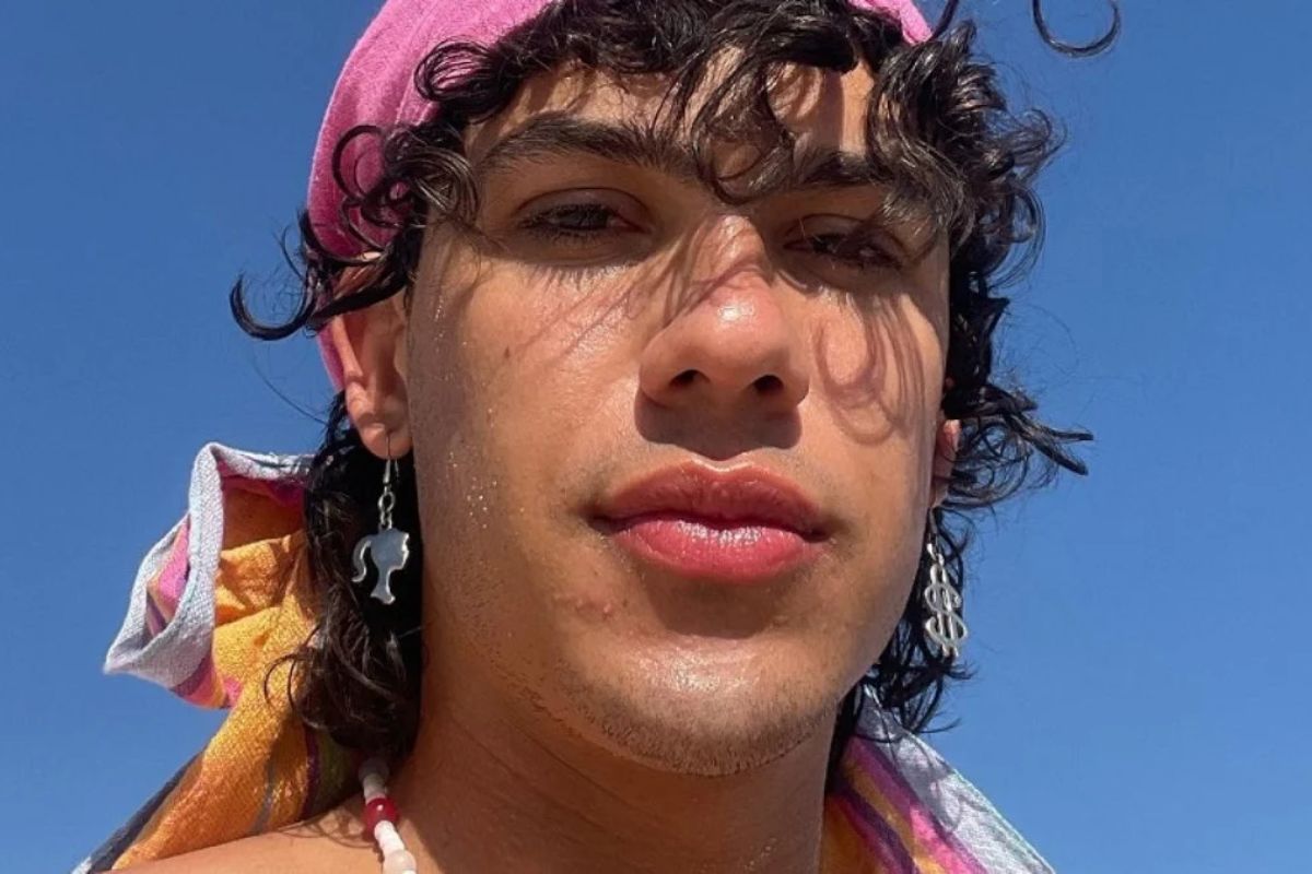 Ex-Malhação comemora mudança de nome no Instagram, após transição