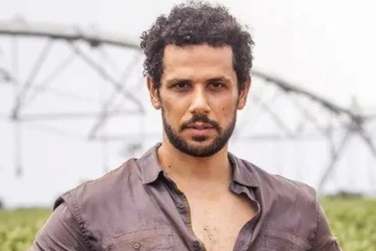 Terra e Paixão: Ramiro tem romance ‘dentro do armário’. Saiba tudo!