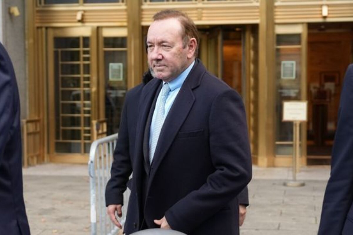 Kevin Stacey vai ao tribunal e será julgado por crimes sexuais