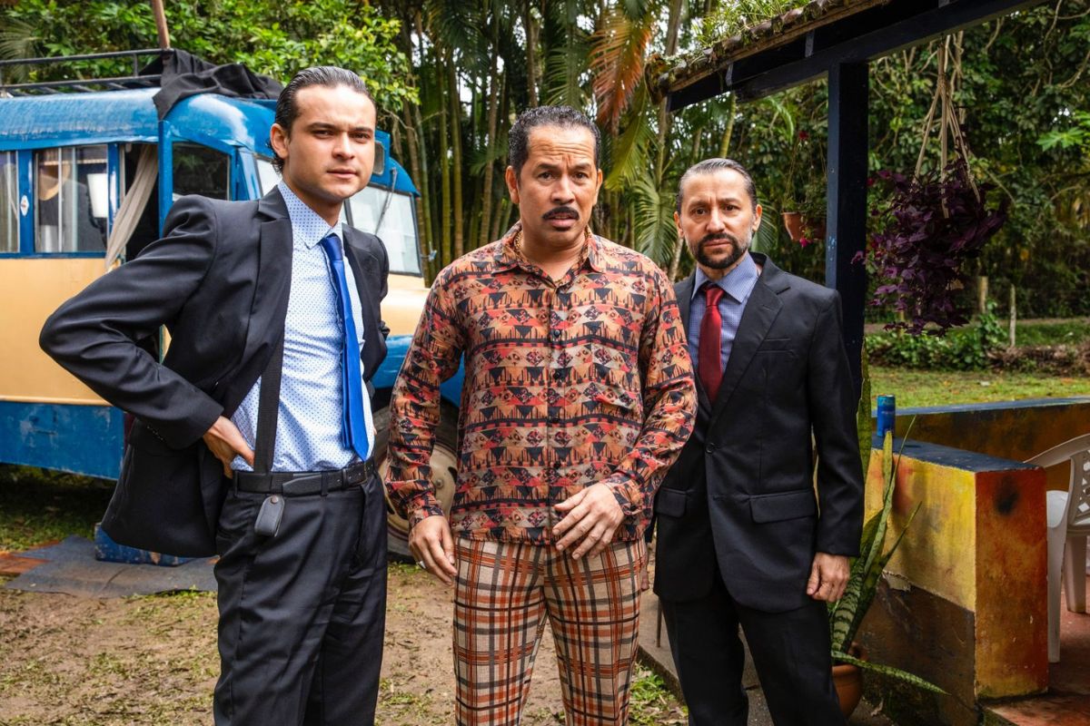 Max Petterson vive o agente C.B em participação no ‘Cine Holliúdy’