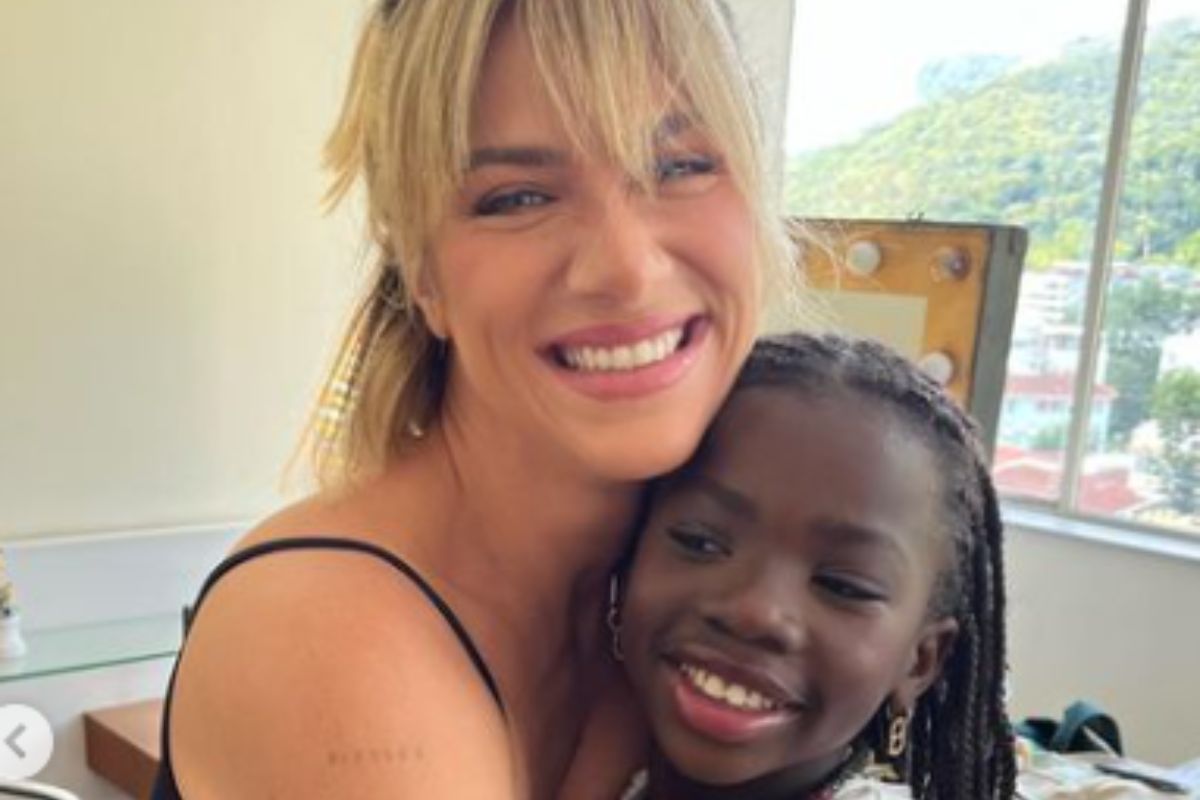 Giovanna Ewbank celebra 10 anos de Títi com pedido ao tempo. Veja!