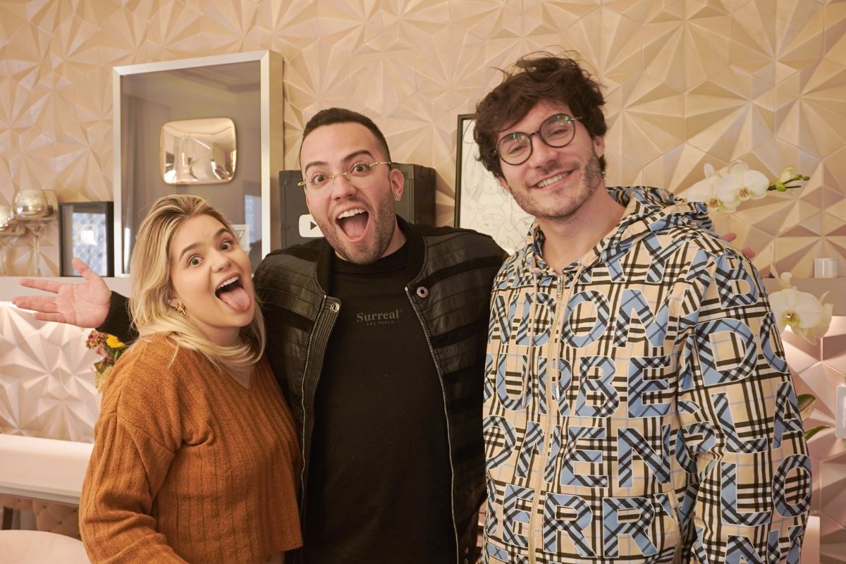 Viih Tube e Eliezer expõem caixa erótica e vida real em tour - OFuxico