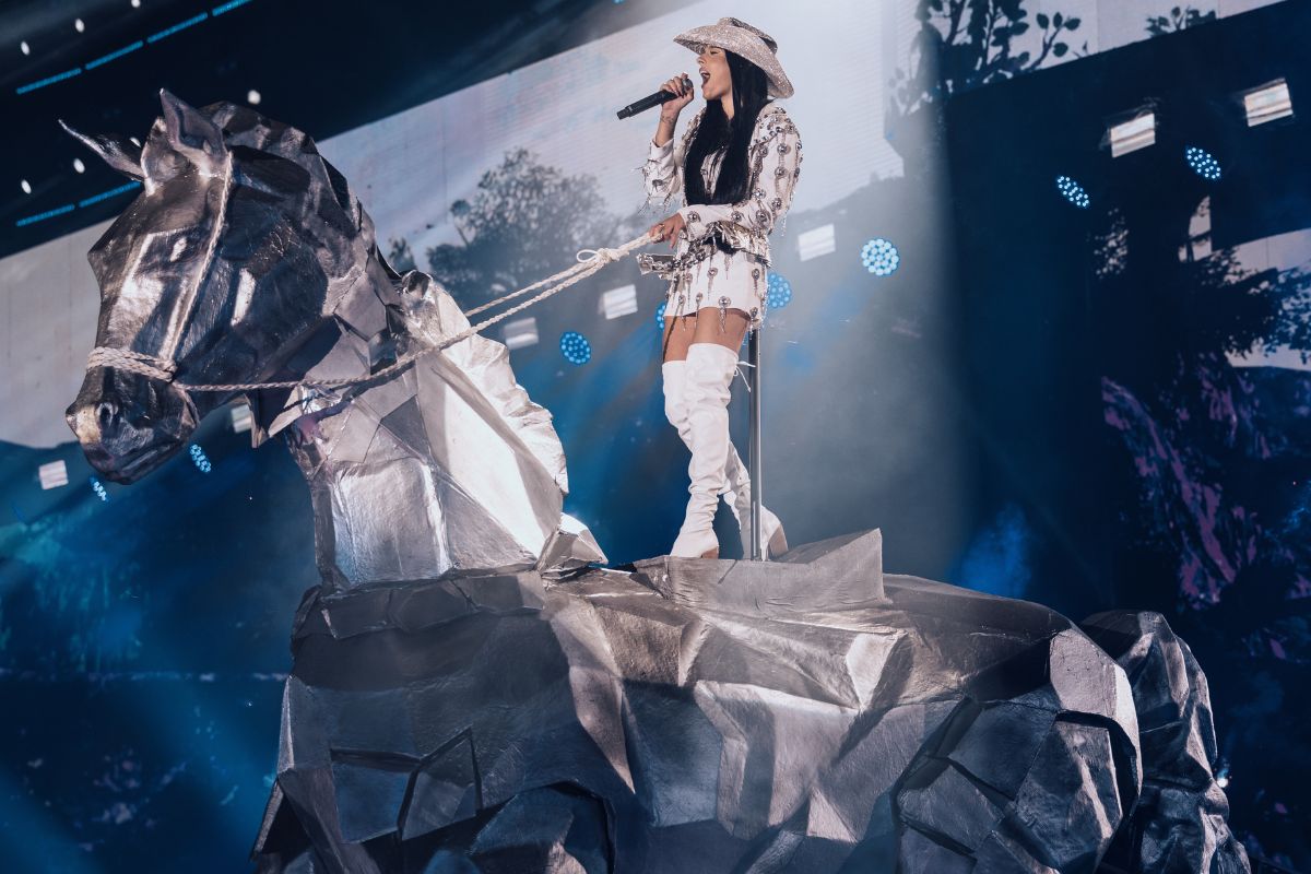 Ana Castela lança 'Tô Voltando' no dia de sua estreia em Barretos