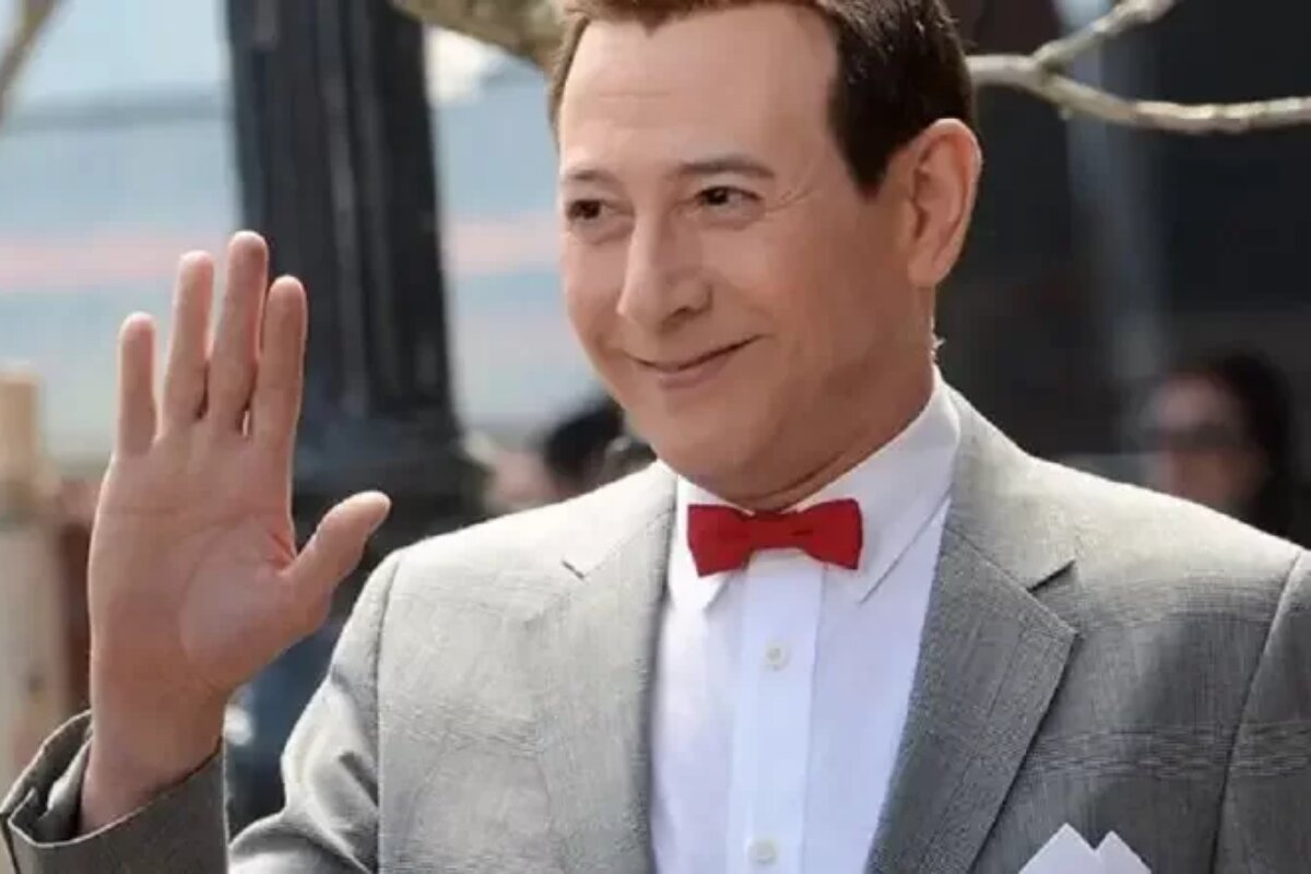 Morre Paul Reubens, protagonista do 'Pee-wee Herman Show'