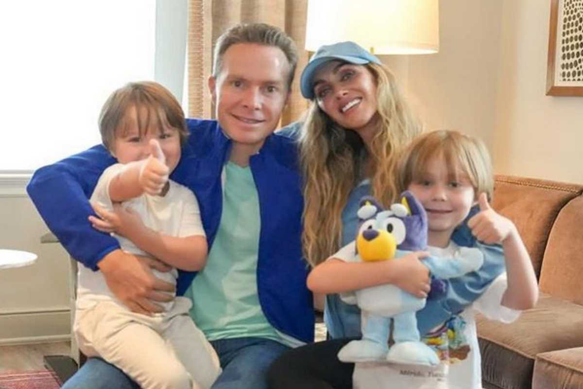 Soy Rebelde Tour: Anahí se emociona com filhos em show de Nova York