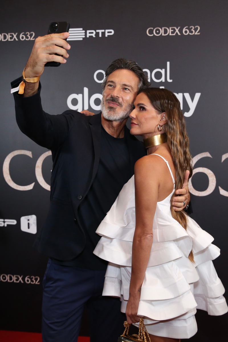 Deborah Secco lida com a solidão e revela o que fez para superar