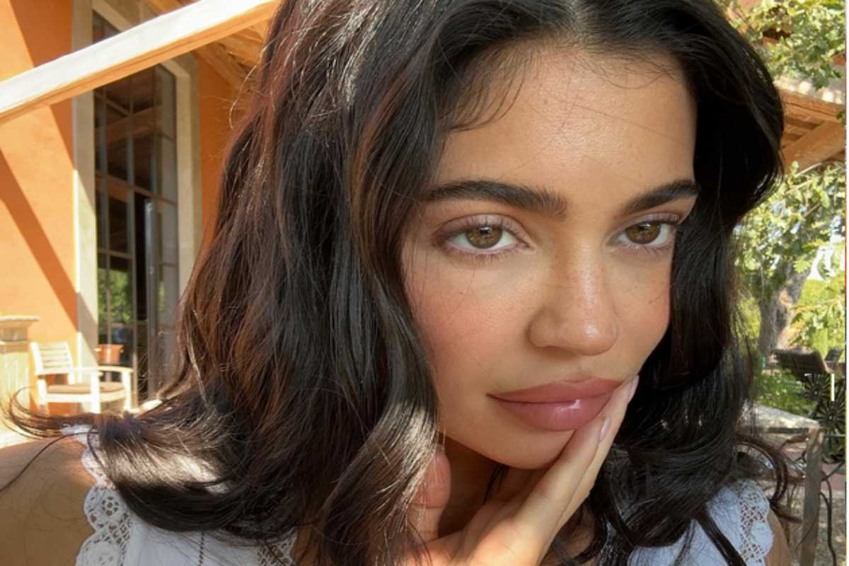 Kylie Jenner fica no fogo cruzado por causa de post sobre Israel