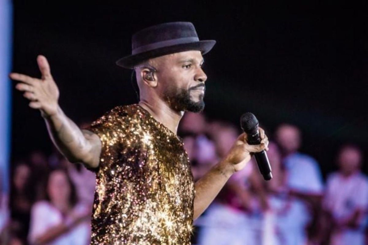 Alexandre Pires esbanja vitalidade em três horas de show em alto mar ...