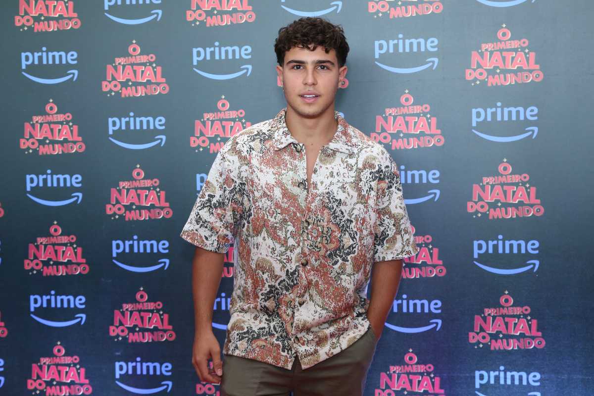 Lázaro, Ingrid e Karla surgem em pré-estreia de filme de Natal - OFuxico