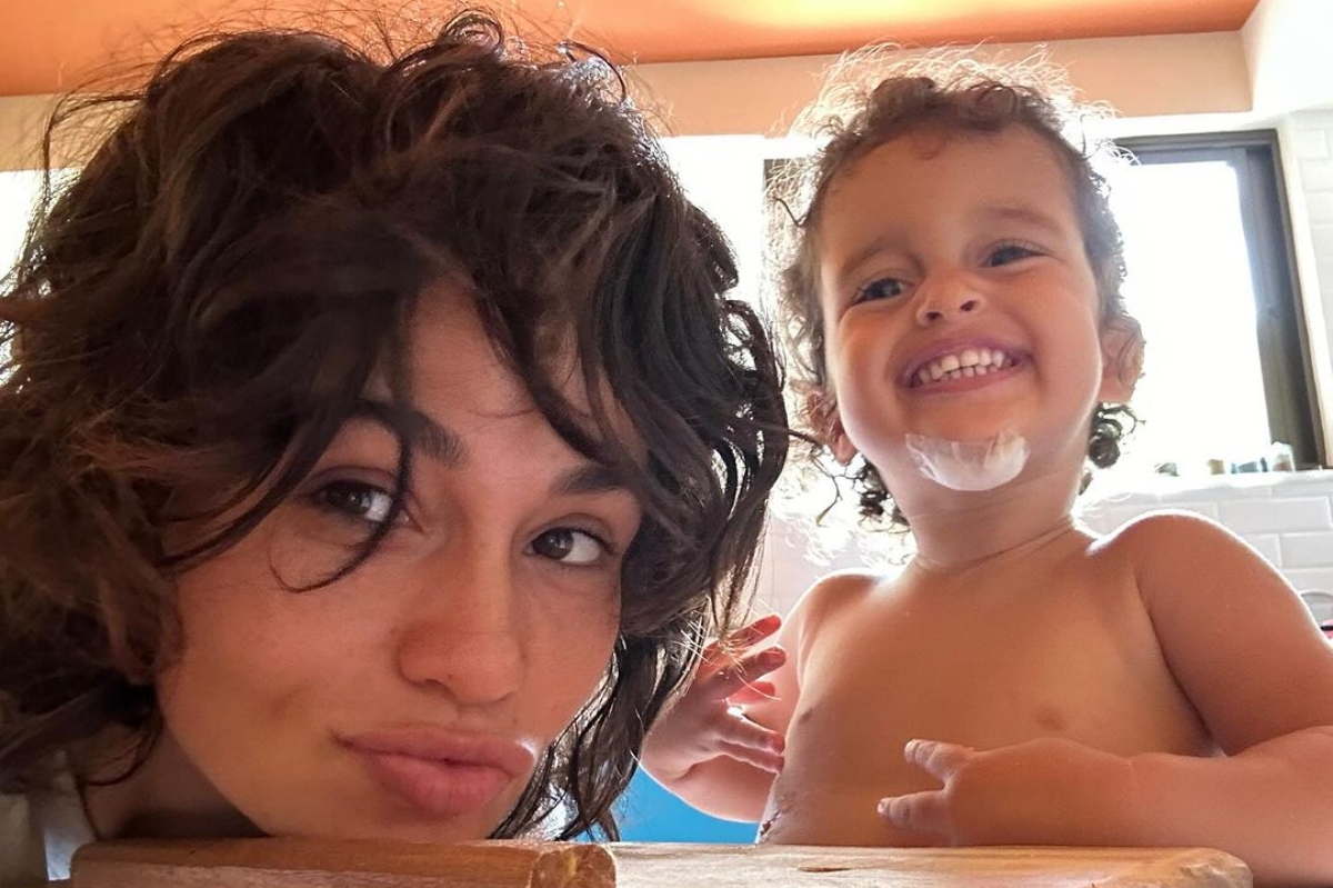 Kylie Jenner mostra momentos íntimos com os filhos